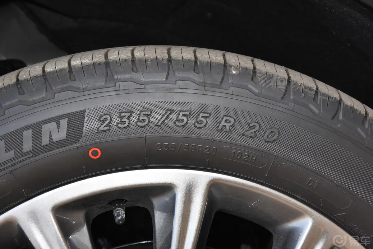 【昂科旗652T 两驱尊贵型 7座动力底盘图片-汽车图片大全】-易车