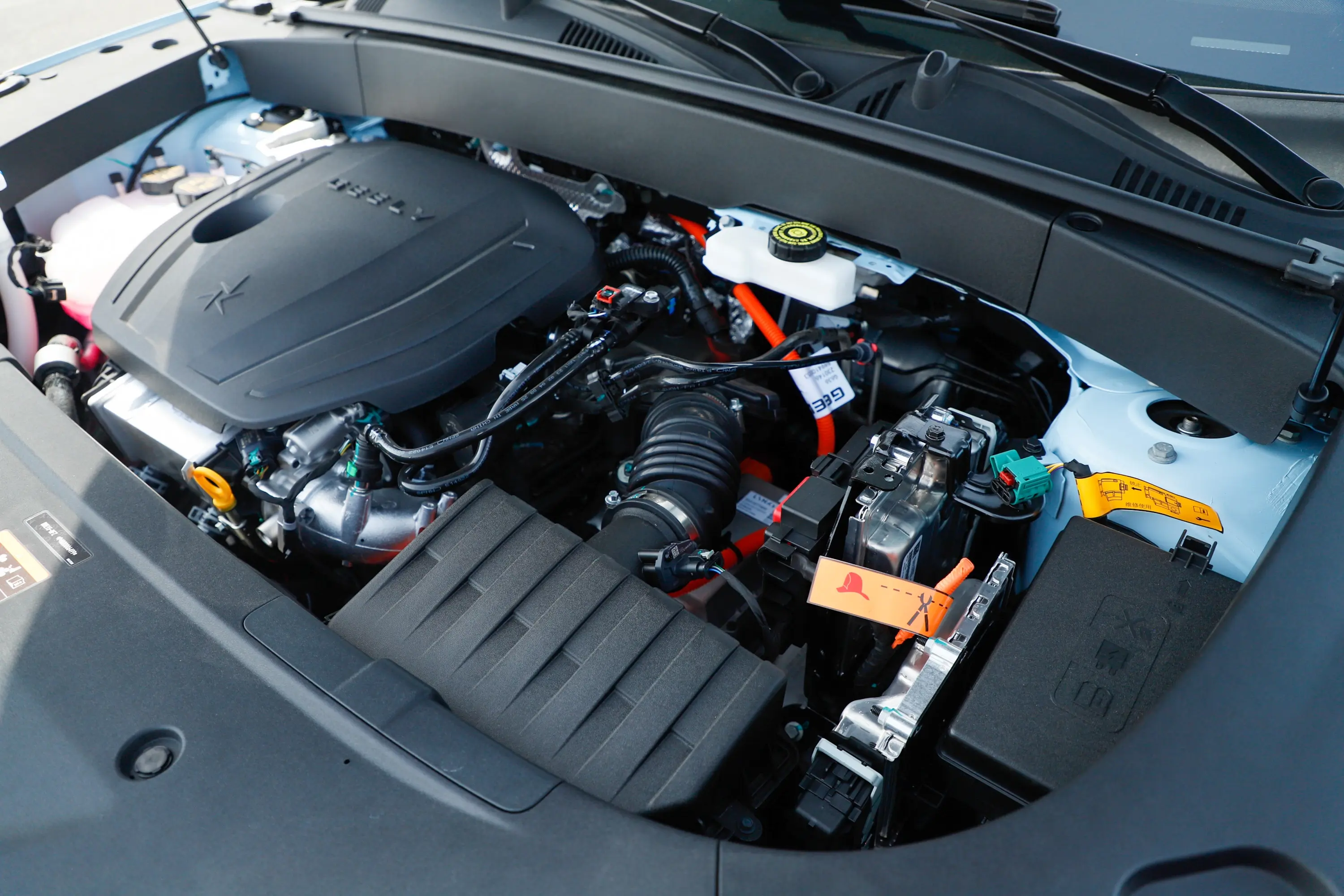 【银河L71.5T 115km 星舰发动机特写图片-汽车图片大全】-易车