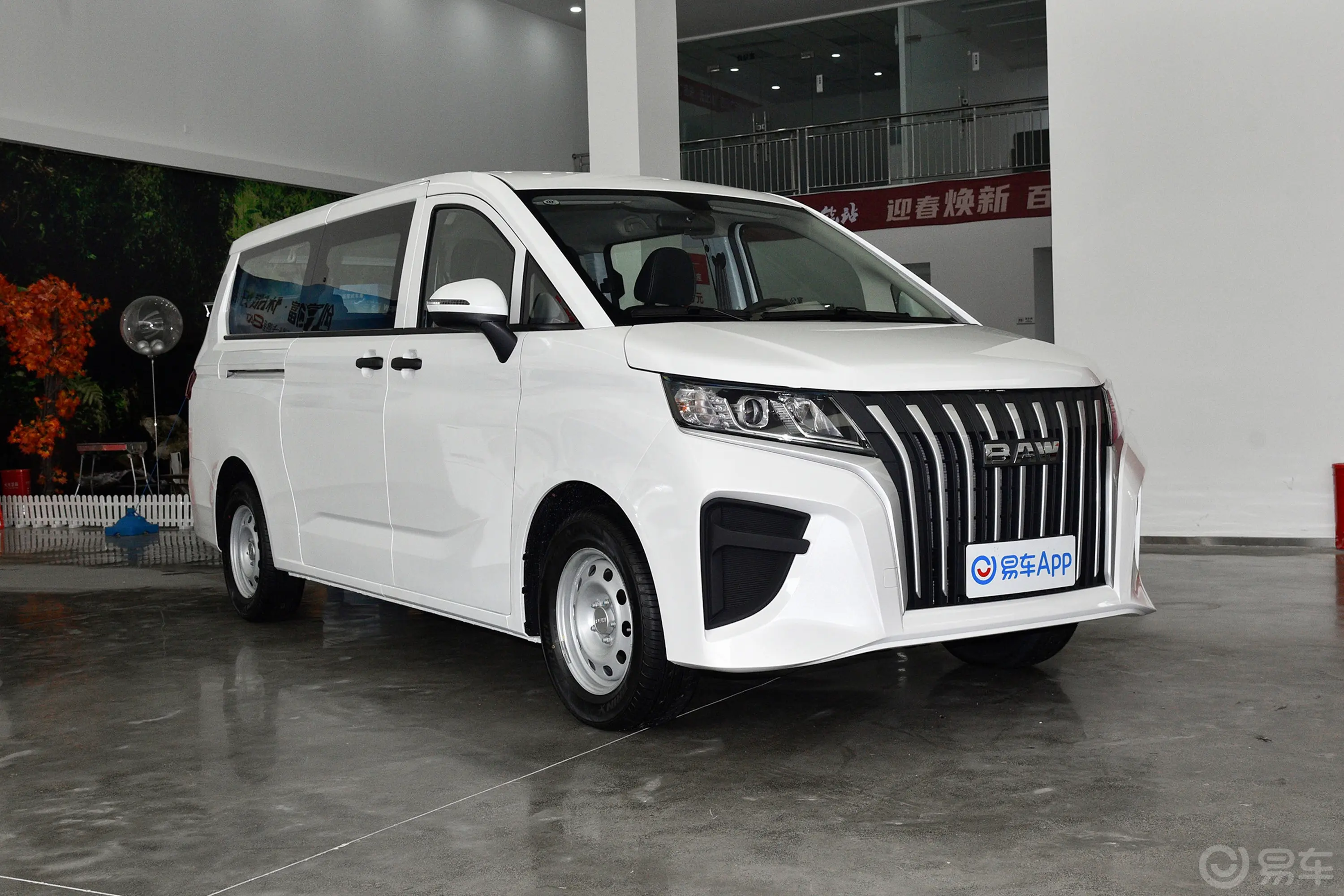 【锐胜王牌M72.0L 手动长轴创富型 7座侧前45度车头向右水平图片-汽车图片大全】-易车