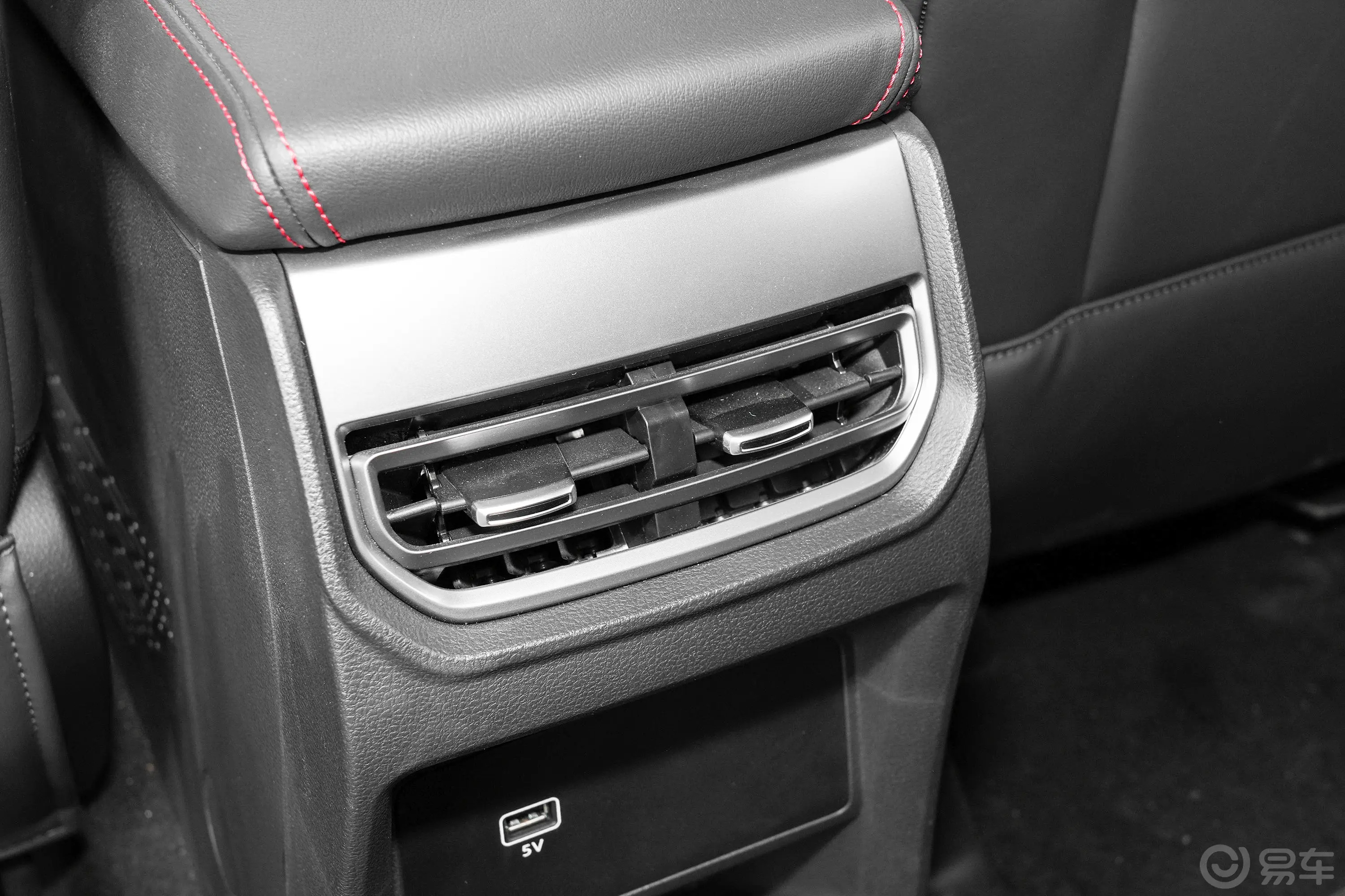 【探索家·星际H2.0T 升顶版 5座后排功能图片-汽车图片大全】-易车