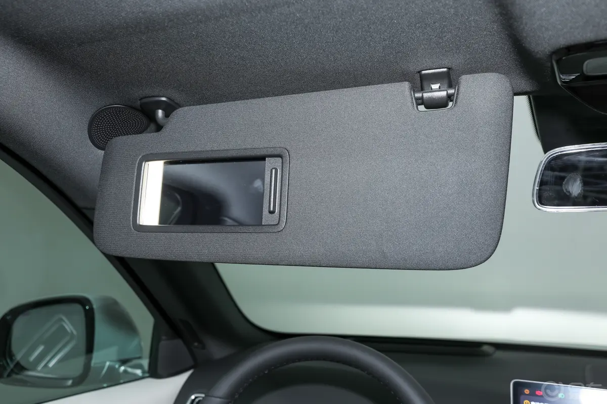 【理想L6L6 Pro驾驶位遮阳板图片-汽车图片大全】-易车