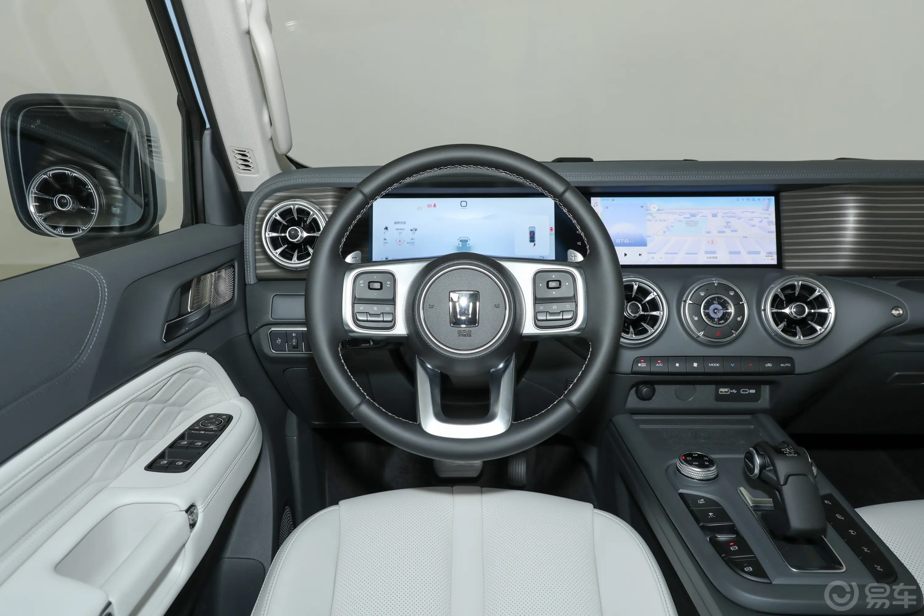 【坦克300新能源2.0T Hi4-T驾驶位区域图片-汽车图片大全】-易车