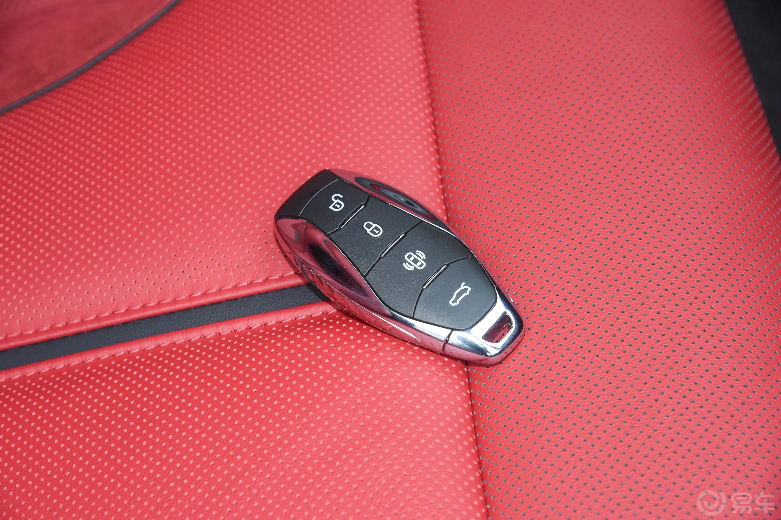 【红旗H62.0T 致臻版钥匙正面图片-汽车图片大全】-易车