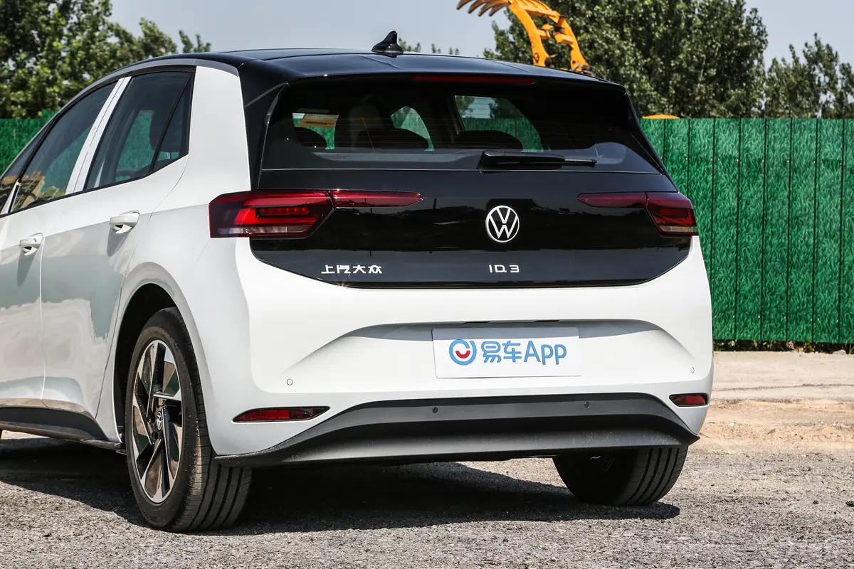 【大众ID.3聪明款 450km 出众氧气版车尾特写图片-汽车图片大全】-易车