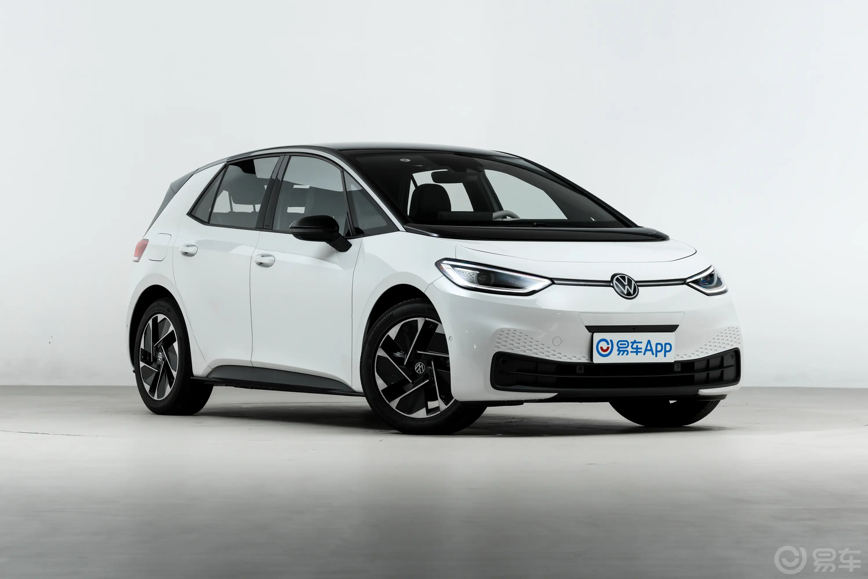 【大众ID.3聪明款 450km 极智氧气版侧前45度车头向右水平图片-汽车图片大全】-易车