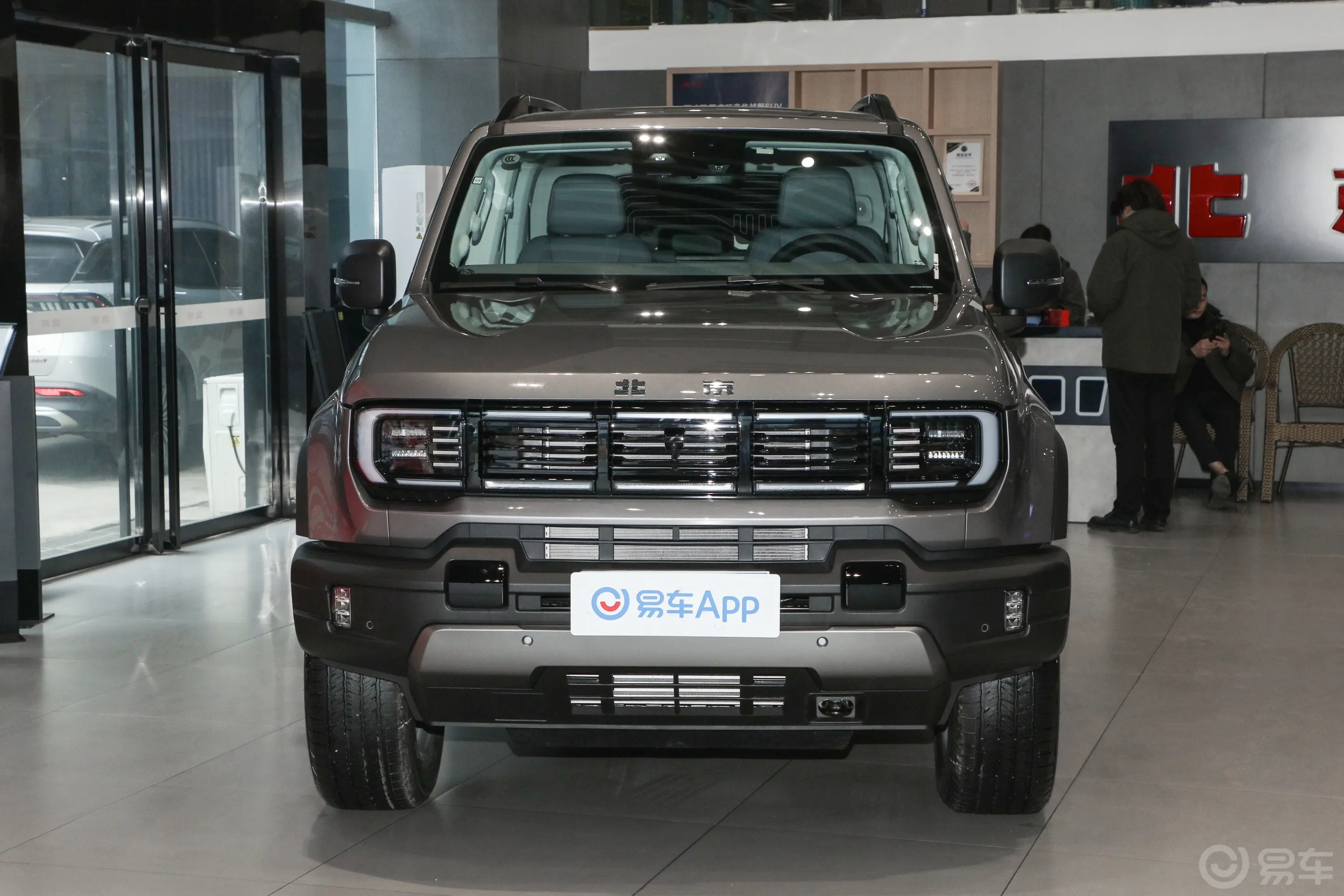 【北京越野BJ40增程1.5T 152km 进阶版正前水平图片-汽车图片大全】-易车