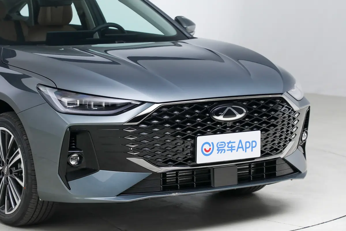 【艾瑞泽8 PRO1.6T 豪华型前格栅侧俯拍图片-汽车图片大全】-易车