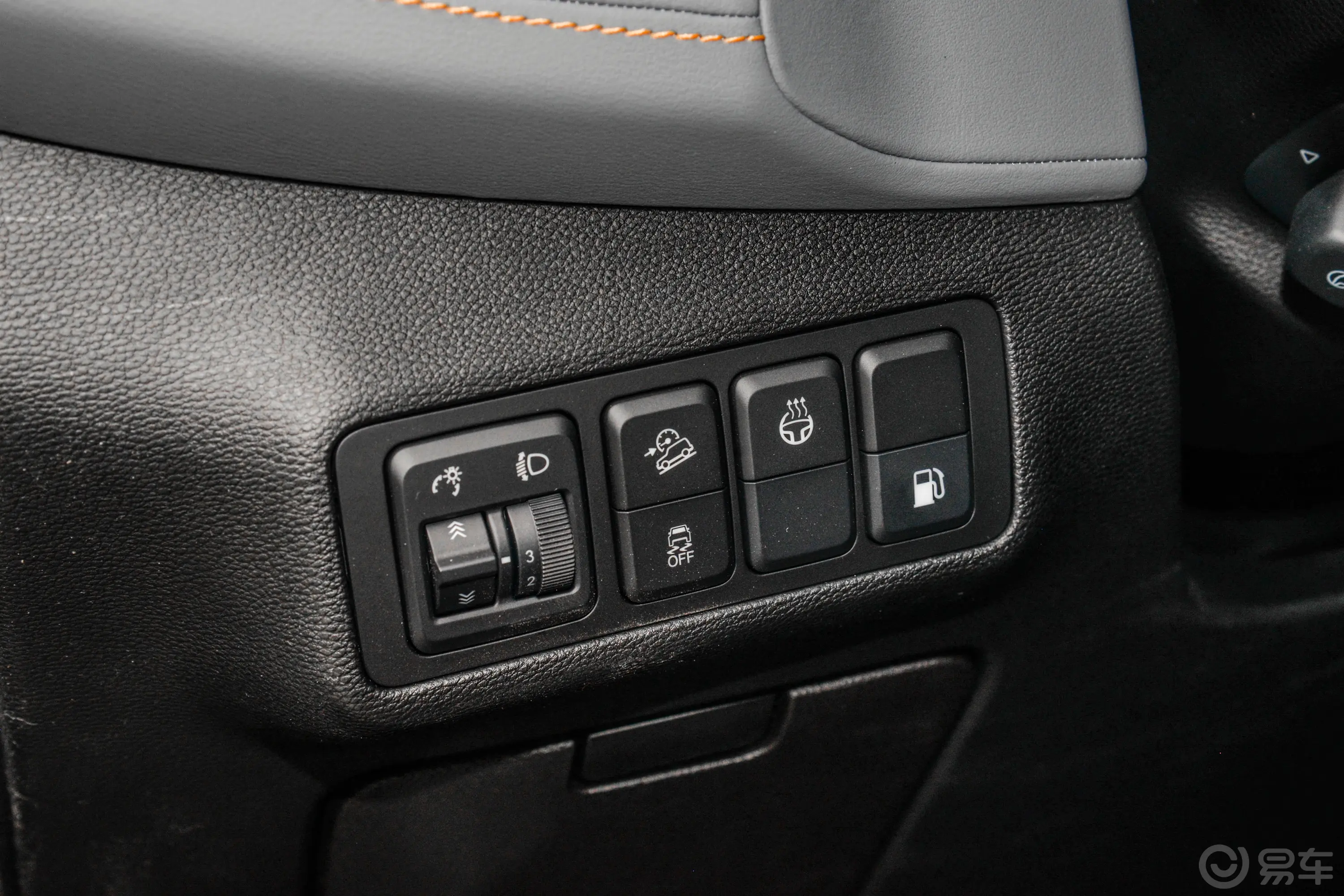 【北京越野BJ40增程152km 标准版主驾驶位图片-汽车图片大全】-易车