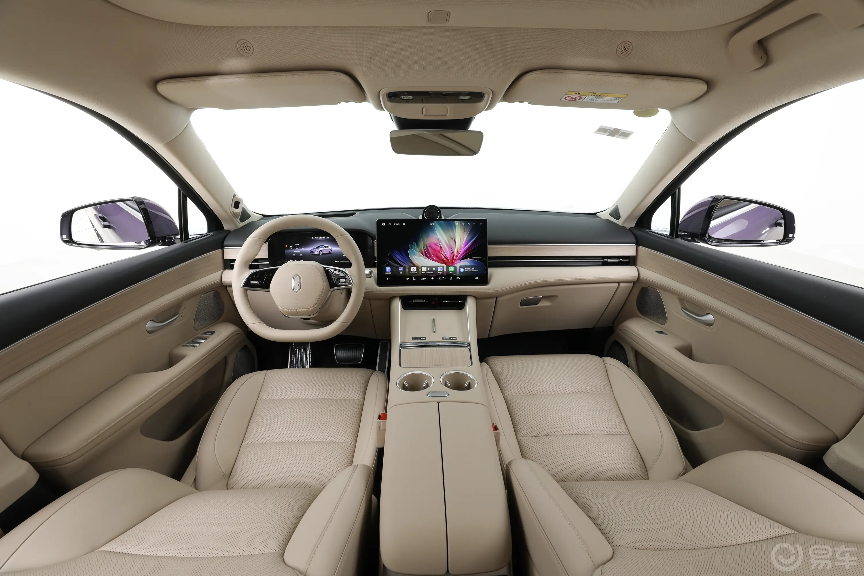 【问界M5增程版 230km Ultra 四驱版内饰全景正拍图片-汽车图片大全】-易车