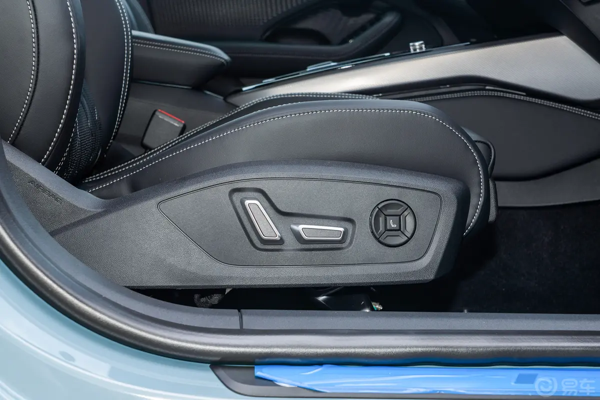 【奥迪A5L Sportback2.0T 智领quattro型副驾座椅调节图片-汽车图片大全】-易车