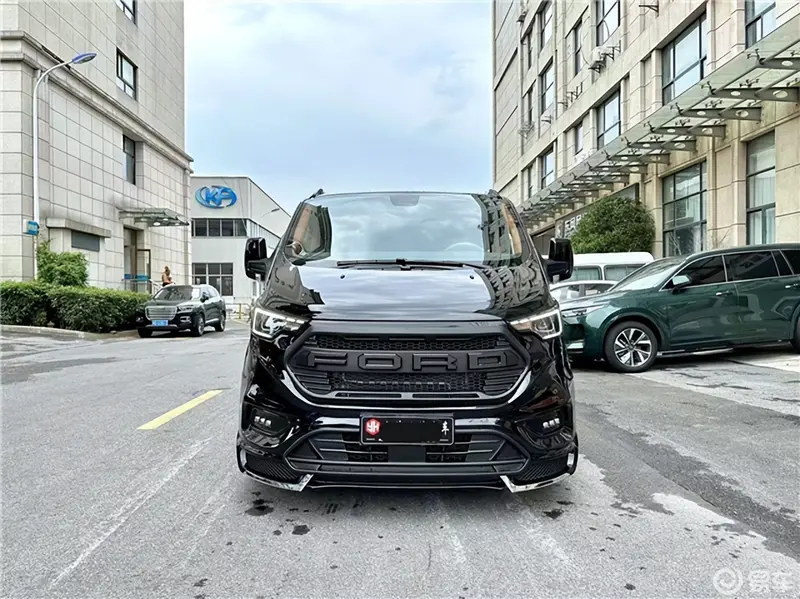 23款新款福特黑武士商，连屏+一键启动+9AT统统都有_易车